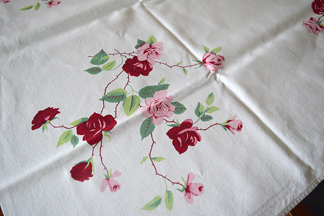 Duchess Rose Wilendur Vintage Tablecloth 54x66 – Gypsy Rosalie's Trousseau